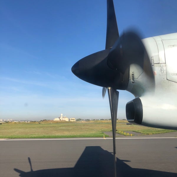 Runway 06R/24L - Airport Service in Mississauga