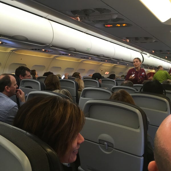 Gate D51 / F51 - Toronto Pearson International Airport - Terminal 1