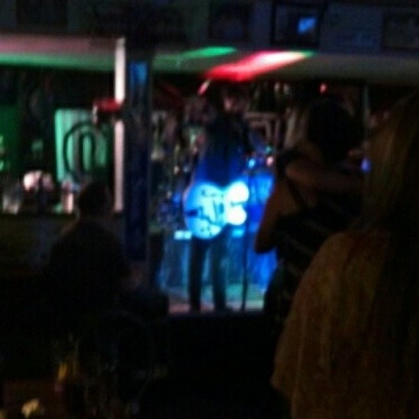 Grumpy's Tavern - 4291 Olivehurst Ave