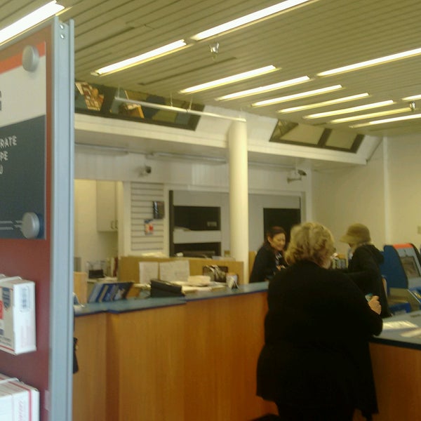 US Post Office - Northwest Pasadena - 600 Lincoln Ave