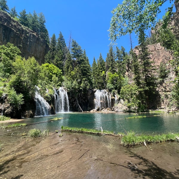 Hanging Lake - Hiking Trail in Glenwood Springs