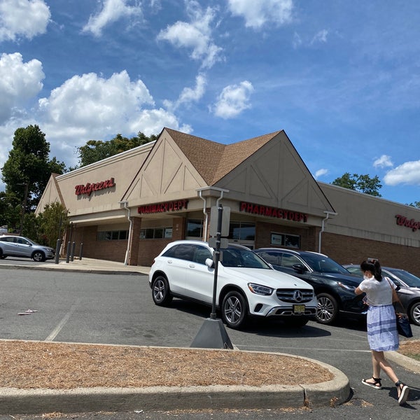 Walgreens - 4 tips from 505 visitors