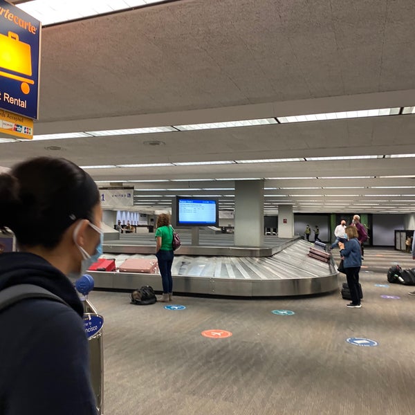 Baggage Claim 1-2-3 - 21 tips from 5404 visitors