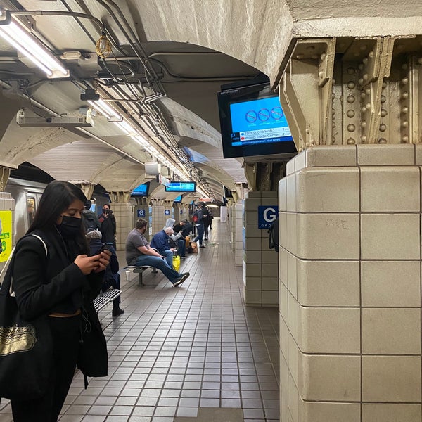 Photos at Grove Street PATH Station - Metro Station