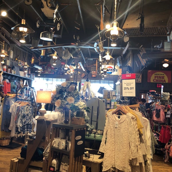 Cracker Barrel Old Country Store - 10 tips from 1116 visitors
