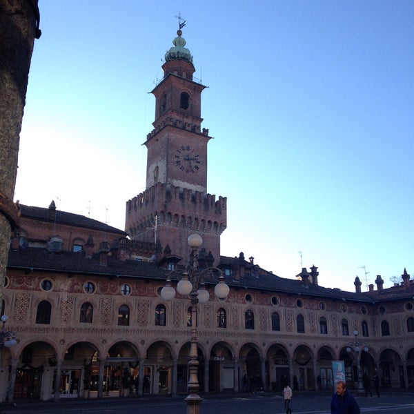 Piazza Ducale - Plaza