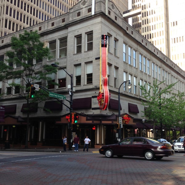 Hooters - Downtown Atlanta - Atlanta, GA