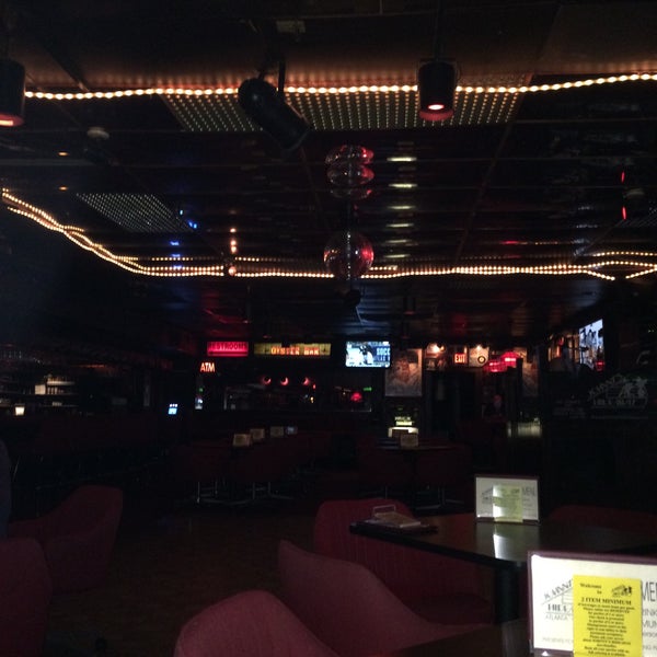 Photos at Johnny's Hideaway - North Buckhead - 51 tips from 3740 visitors