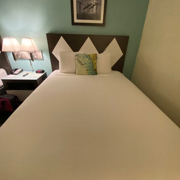Kings Inn - 1333 Hotel Cir S