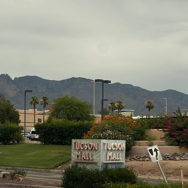 Tucson Mall - 4500 N Oracle Rd