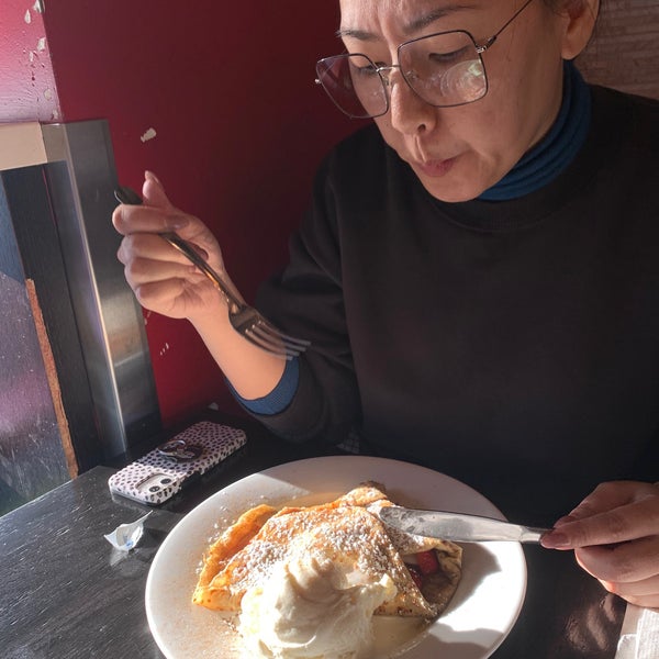 Ice 'n Cake - Sunnybrook - York Mills - Toronto, ON