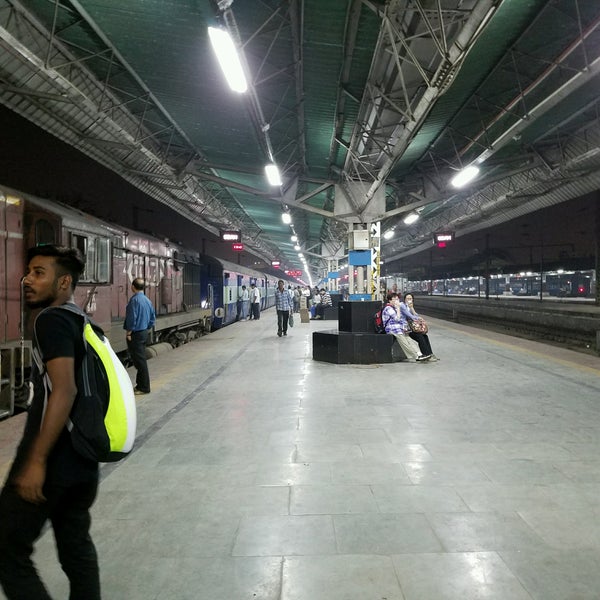 Photos at Sealdah Railway Station - 17 tips