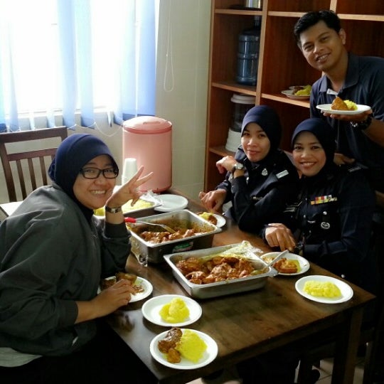 Photos at Kuala Lumpur Central Lockup Facility - Jinjang Utara - 0 tips