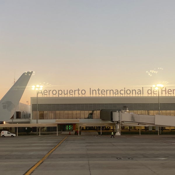 Photos at General Ignacio Pesqueira Garcia International Airport (HMO ...