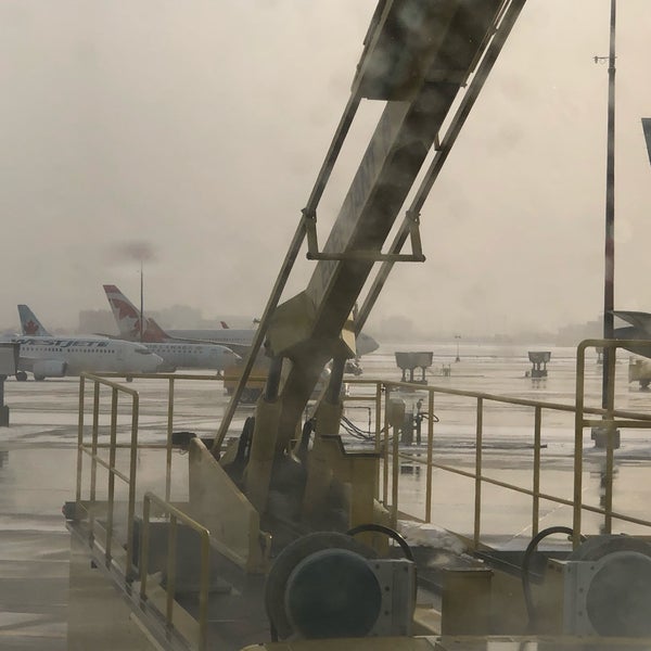 Photos at De-icing Pad - Airport Service in Mississauga