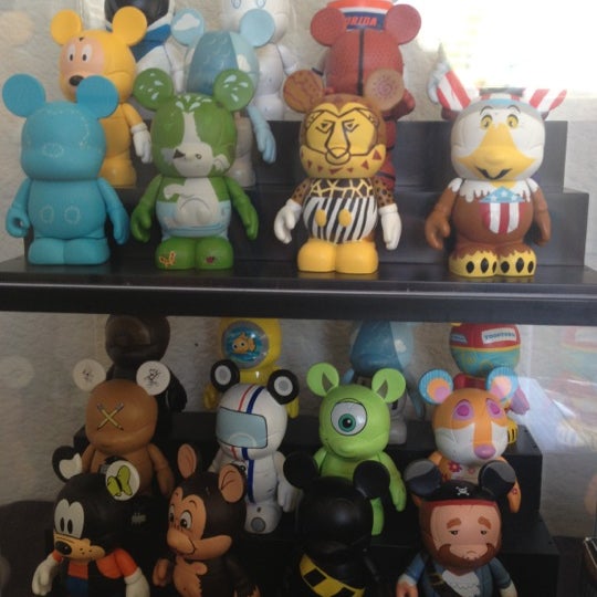 The Jimmy Chase EPCOT Center Museum Shrine Thingy - History Museum in ...