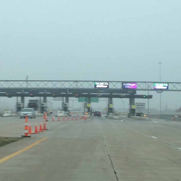 Ohio Turnpike - Exit 64 Perrysburg-Toledo - Toll Booth in Perrysburg