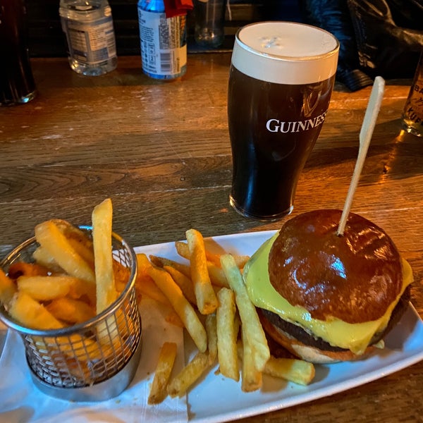 Trinity Arms - Pub in Brixton