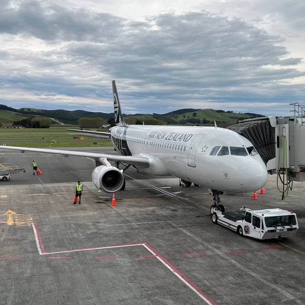 Dunedin International Airport (DUD) - 8 tips