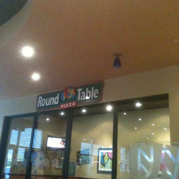 Round Table Pizza - Pizzeria