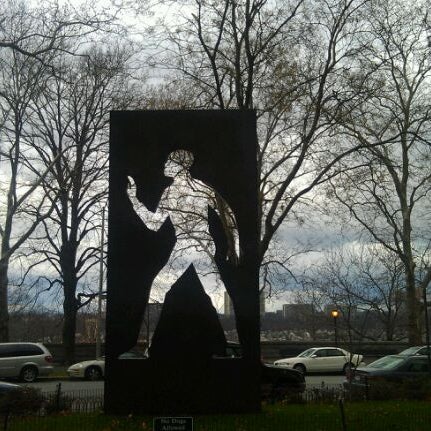 Ralph Ellison Memorial Park - West Harlem - 8 tips