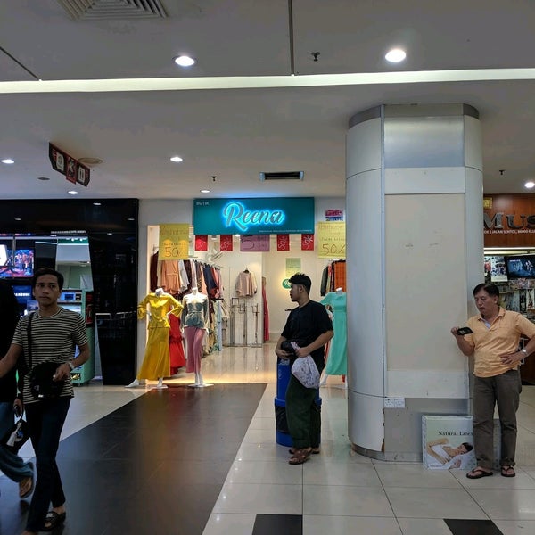 Kluang Parade - Jalan Sentol