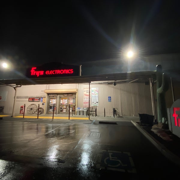 Fry's Electronics - 34 tips from 4931 visitors