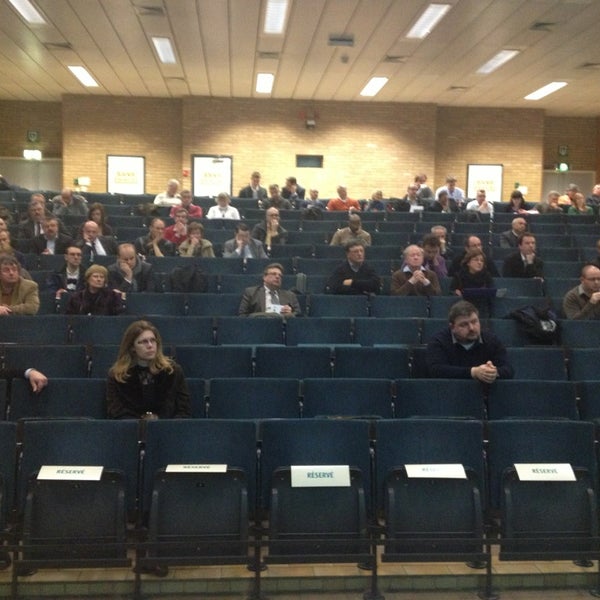 Auditoire A1 UCL Mons - Mons, Hainaut