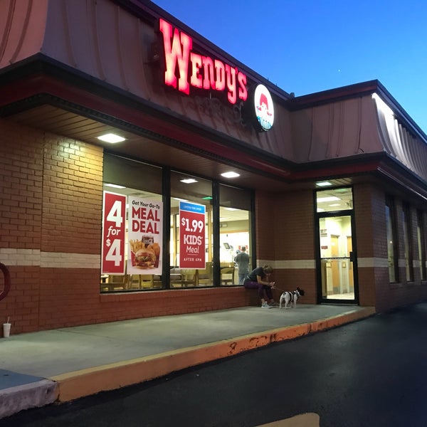 Photos at Wendy’s - Fast Food Restaurant in Downtown Miami