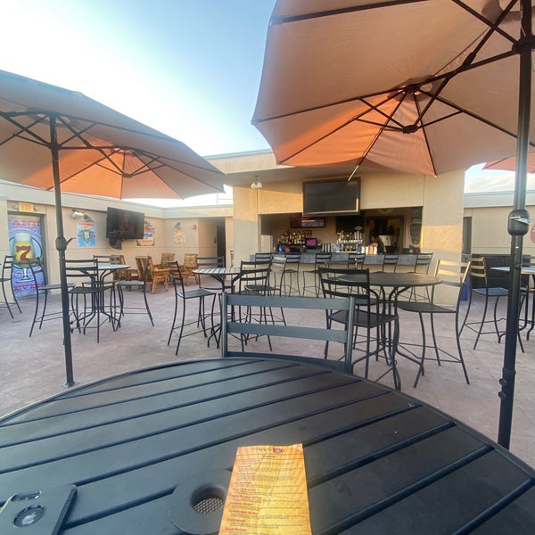 BrewTop Patio and Pub - Pub in Overland Park
