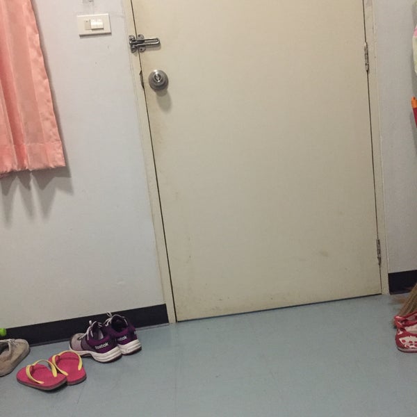 KMITL Dormitory - ลาดกระบังの大学の学生寮