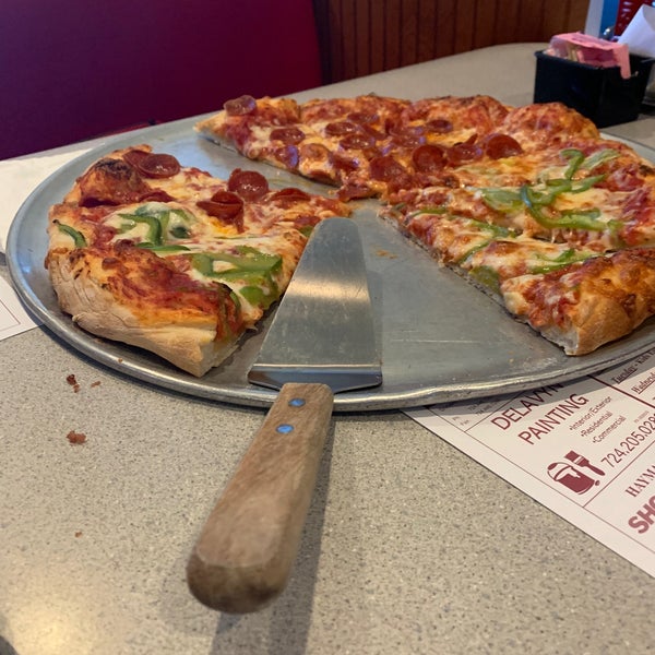 Papa Rocks Pizza Pub - 4512 Broadway Blvd