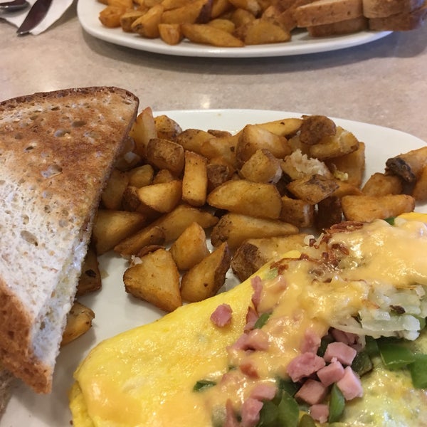 Perkins Restaurant & Bakery - 14 tips