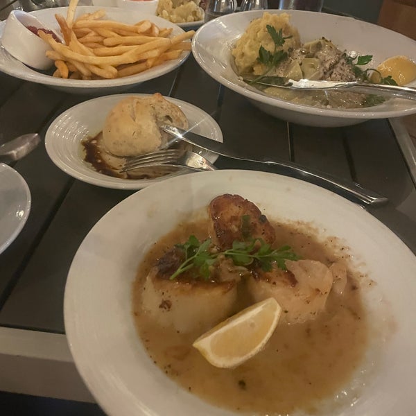 The Galley Seafood Grill & Bar - 32 tips from 1060 visitors