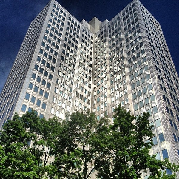 Three Gateway Center - Cultural District - 283 visitors