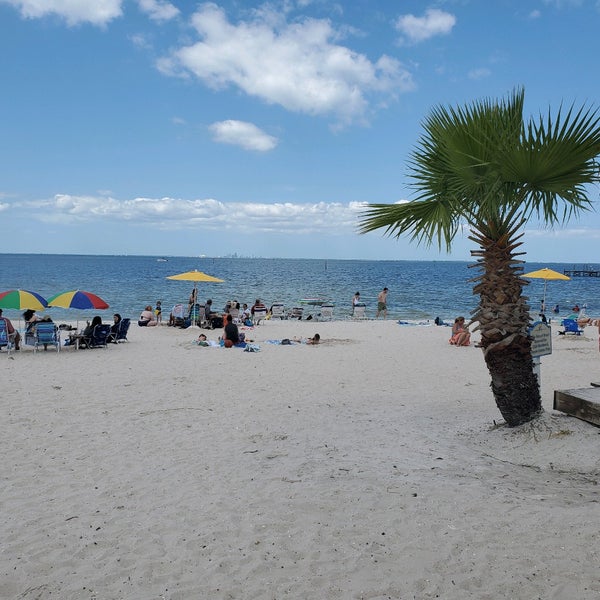 Little Harbor Marina - Boat or Ferry