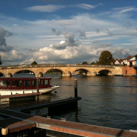 Henley Bridge - Bridge in Henley-on-Thames