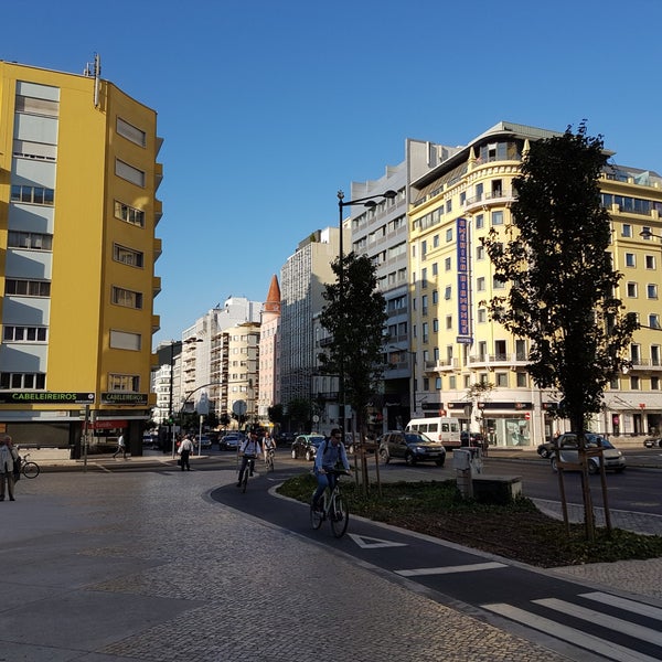 Rua Tomas Ribeiro - São Sebastião da Pedreira - Lisboa, Lisboa
