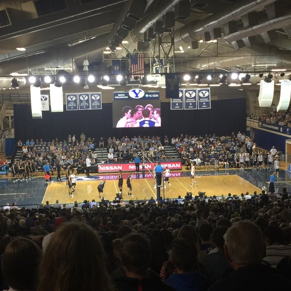 Smith Fieldhouse - College Stadium in University