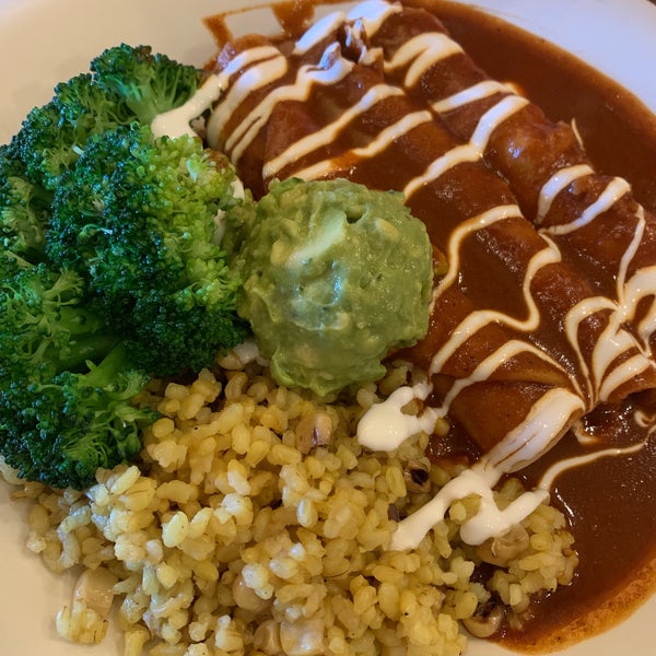 Aqui Cal-Mex - Mexican Restaurant