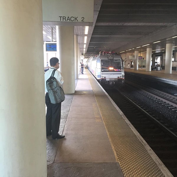 Collection 92+ Pictures Frank R. Lautenberg Rail Station - Secaucus ...