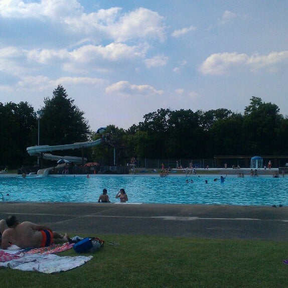 Photos at North Park Swimming Pool - 5 tips from 396 visitors