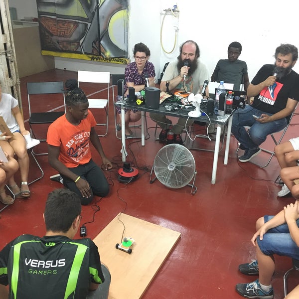 Makespace Madrid - Calle Unanue 16,