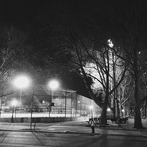 Sternberg Park - East Williamsburg - 4 tips