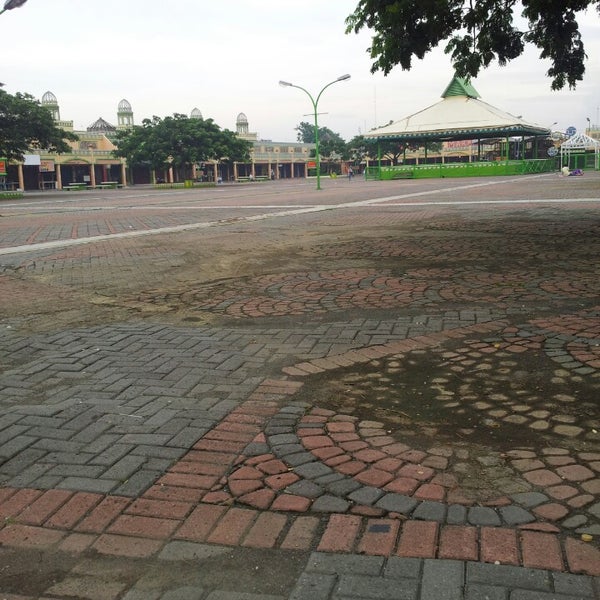Marakas Square - Arcade in Bekasi