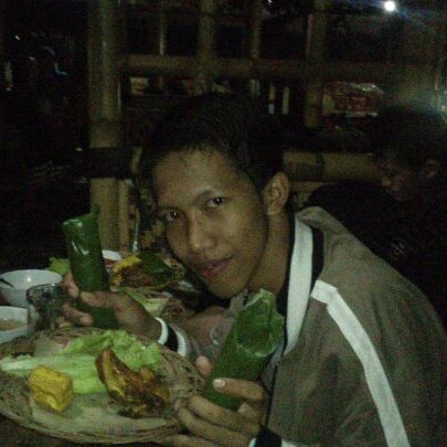 Mety Putri Rumah makan dan Pemancingan - Cikarang, Jawa Barat