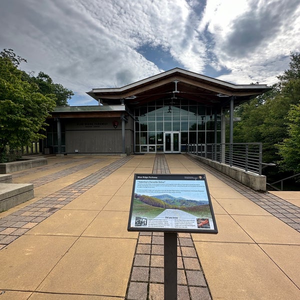 Blue Ridge Parkway Visitor Center - 6 tips from 1528 visitors