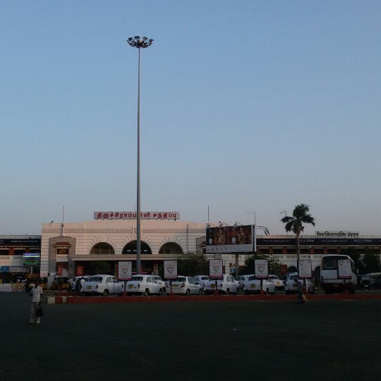 Tiruchirappalli Railway Junction - Train Station in Trichy