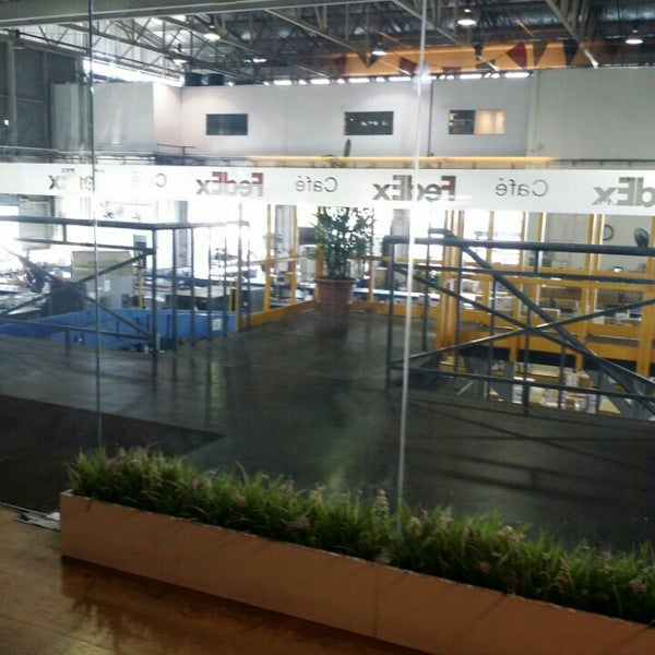 Photos at Fedex Warehouse - Structure