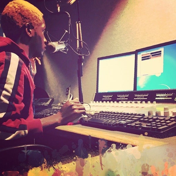 Clear Channel Radio (WIBT/WKKT/WRFX/WHQC/WEND) - 1 tip from 140 visitors